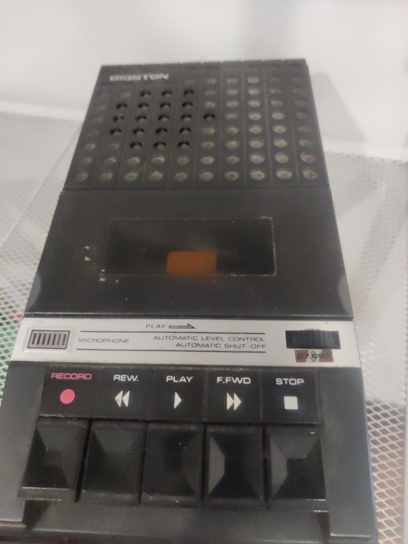 Bigston Vintage Cassette recorder (Price Negotiable), Audio, Voice Recorders on Carousell