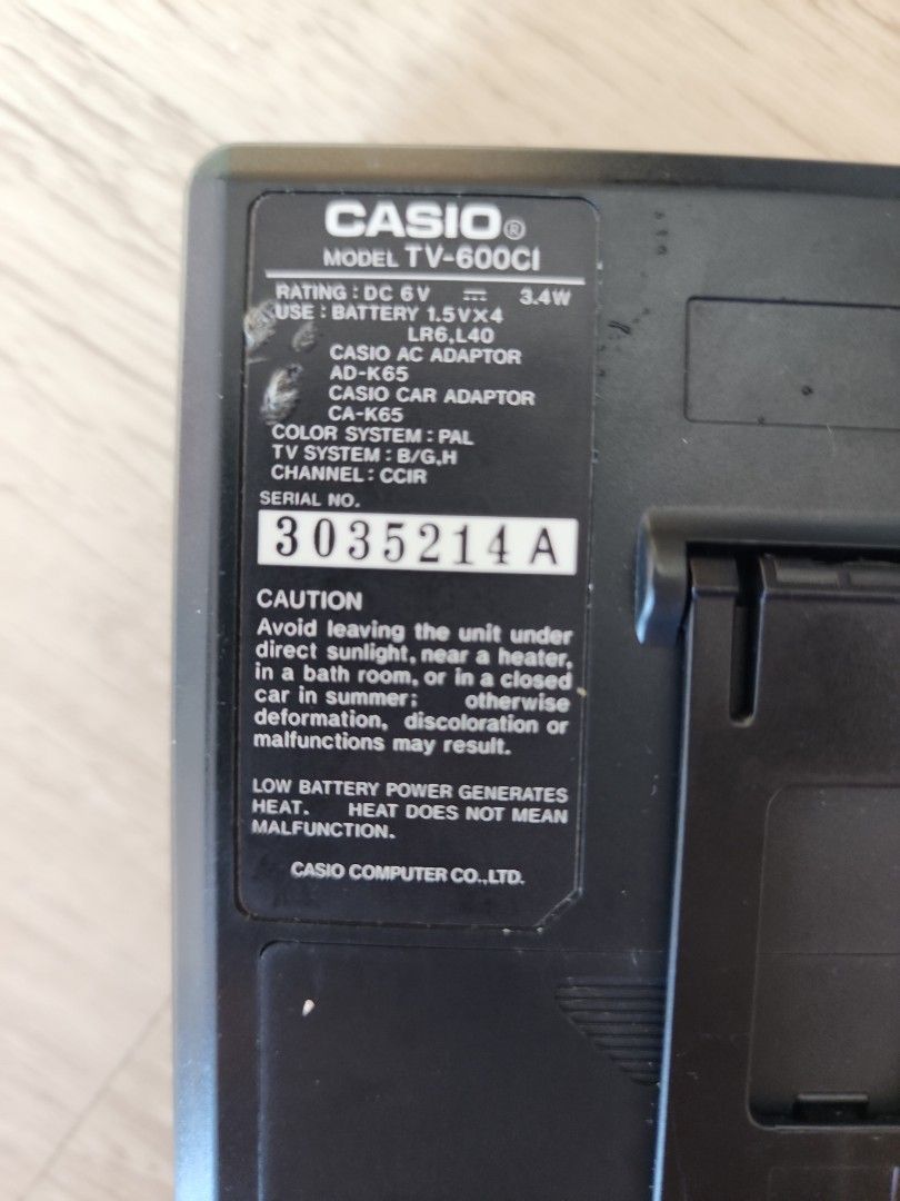 Casio tv-600 古董手提電視已絕版 便攜式 portable tv, 家庭電器, 電視 & 其他娛樂, 電視 - Carousell