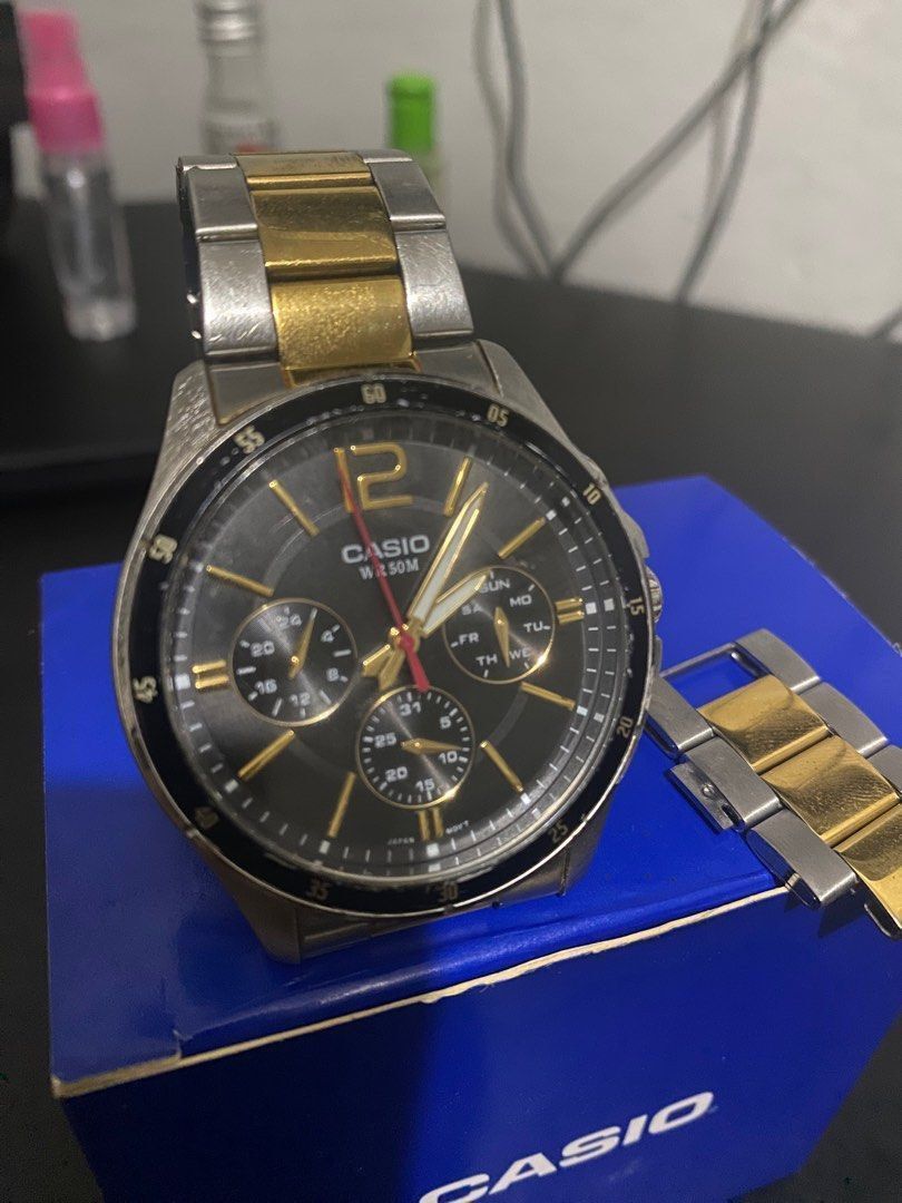 Casio Watch GOLD/SILVER (Look-Alike Rolex) on Carousell