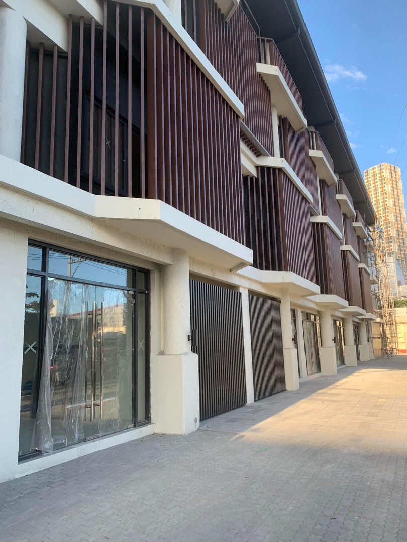 Commercial Building for Sale in Makati Manila below Market Value ...