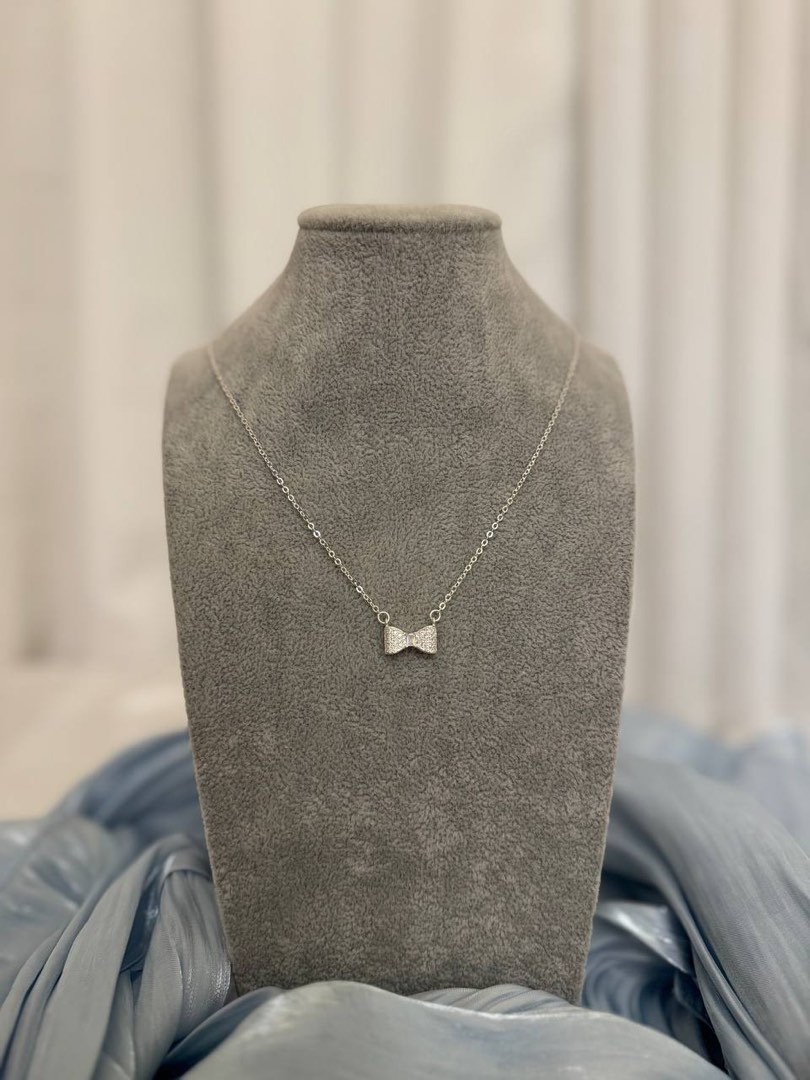 Couquette Ribbon Neckace Silver, Women's Fashion, Jewelry & Organizers ...