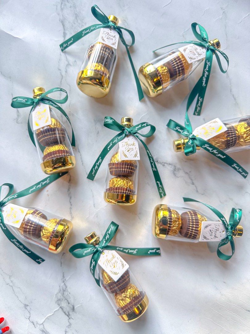 Ferrero Rocher Gift Bottle, Food & Drinks, Packaged & Instant Food on ...