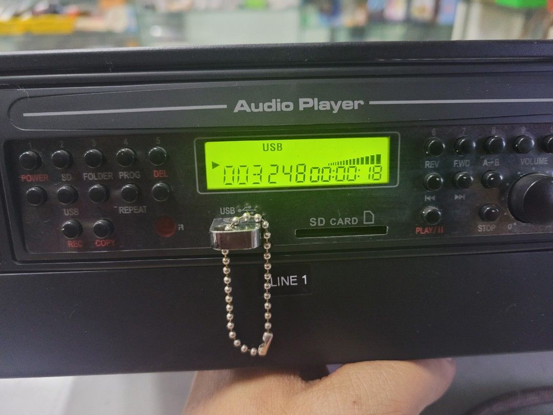 MX-221A-03 DVD背景音樂設備 專業型DVD,原廣播系統在使用 售價2000元, 耳機及錄音音訊設備, 其他音響配件及設備在旋轉拍賣