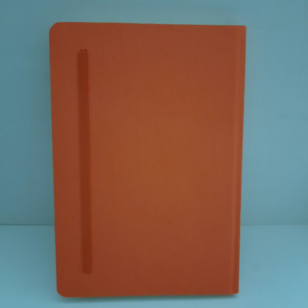 Notebook/ Buku Taco Polos, Buku & Alat Tulis, Buku di Carousell