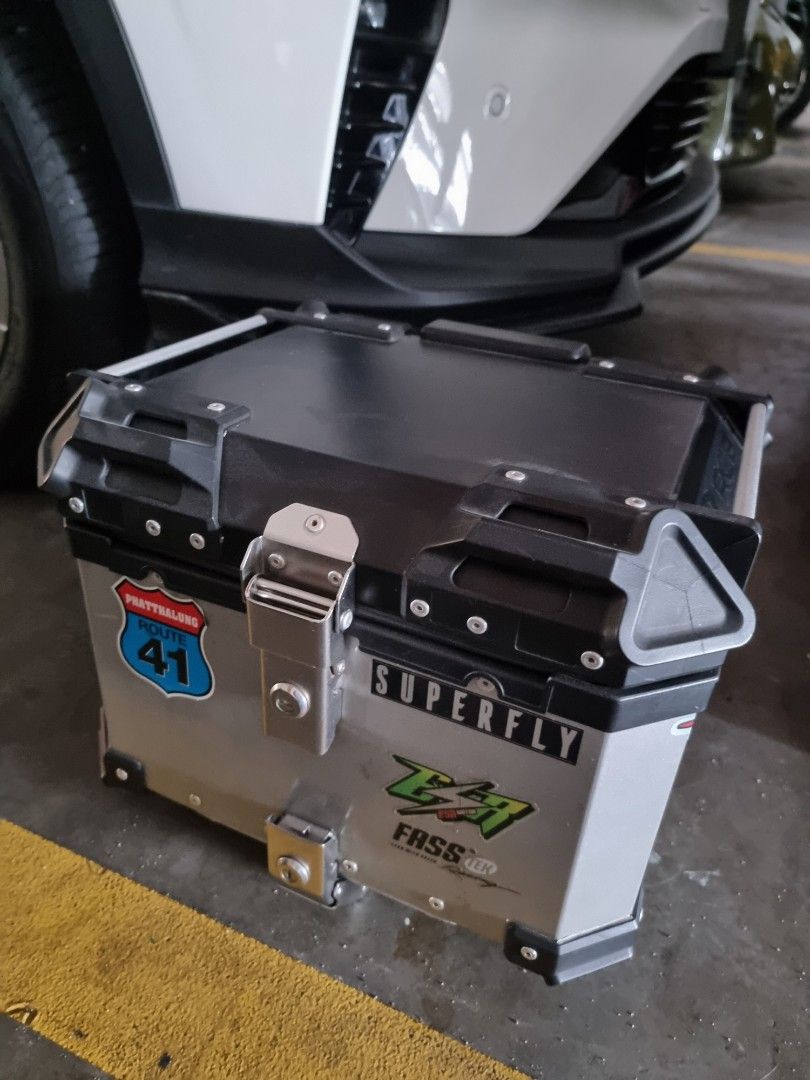 Top box aluminium 36L complete, Motorbikes on Carousell