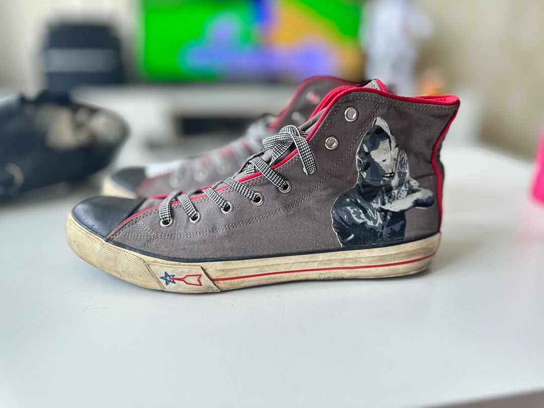 Ultraman x cedar crest shoes, Men's Fashion, Footwear, Sneakers on ...