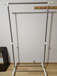 Winch System Laundry Rack, Furniture & Home Living, Home Improvement ...