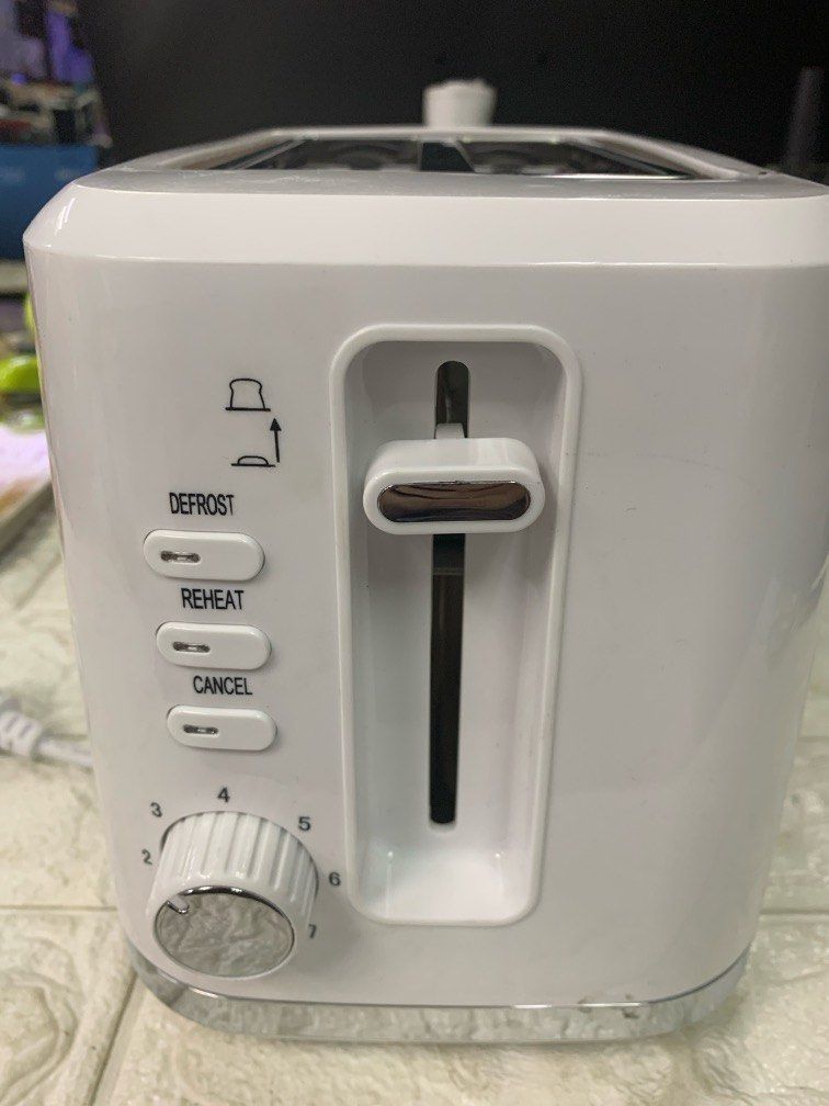 Anko Ribbed White Classic 2 Slice Toaster - 220volts, TV & Home ...