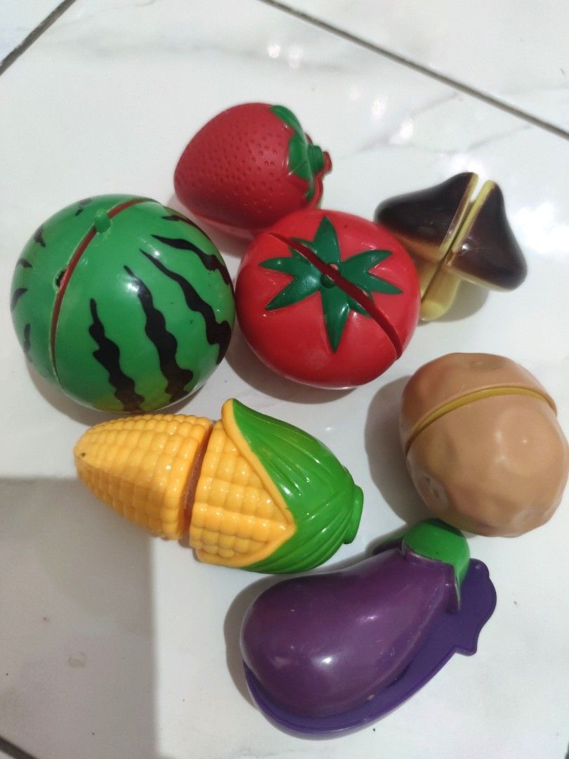 Buah potong, Toys & Collectibles, Mainan di Carousell