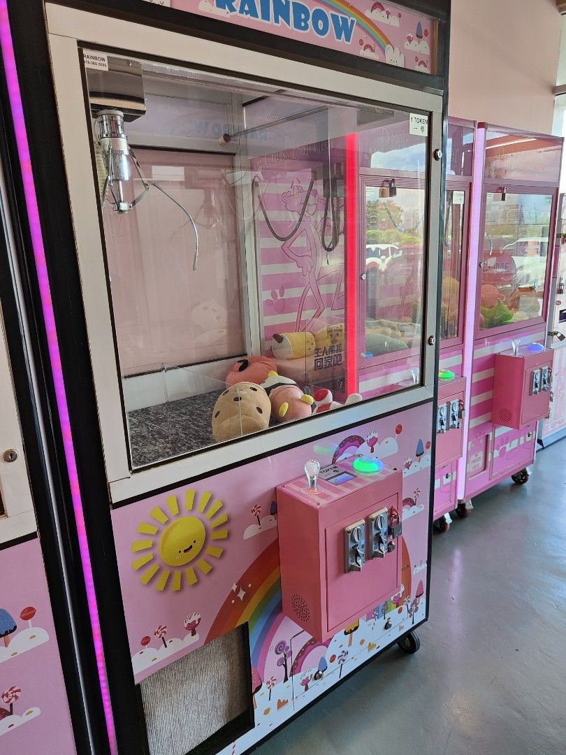 Claw Machine（Big）, Community on Carousell