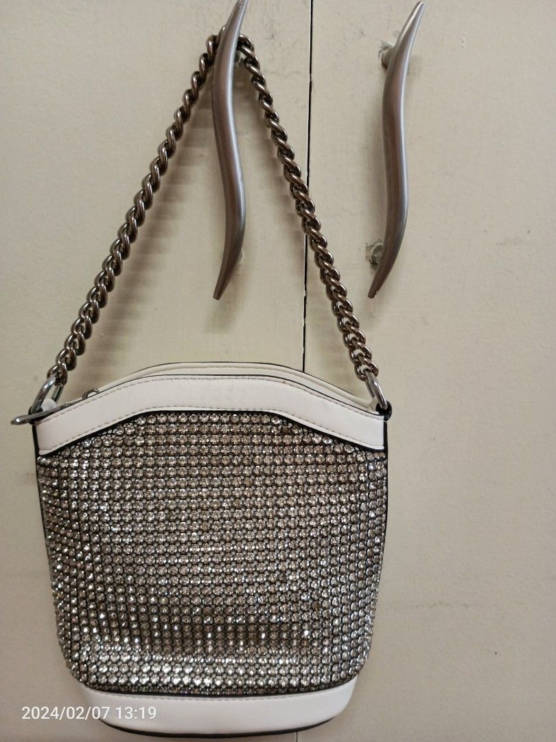 Diamond stones hand bag, Women's Fashion, Bags & Wallets, Purses ...