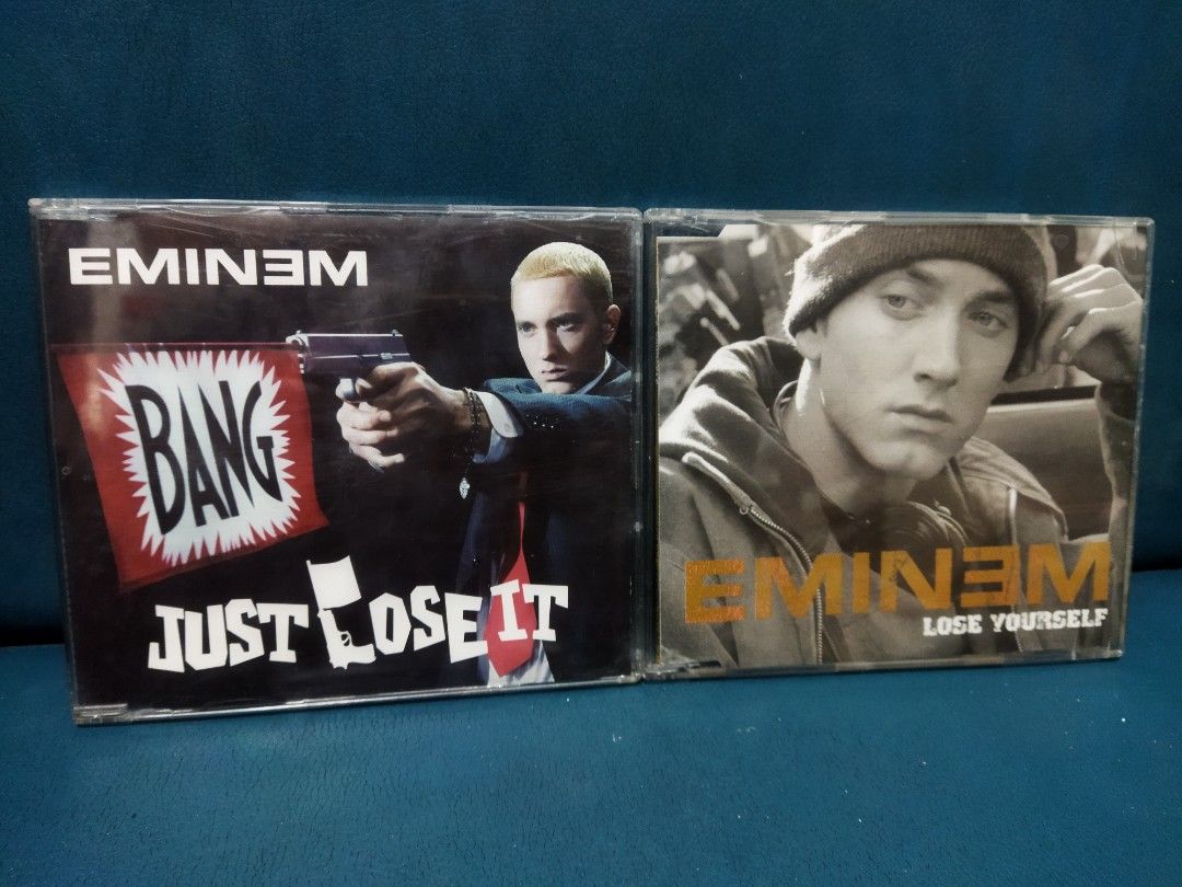 Eminem CD 兩張, 興趣及遊戲, 音樂、樂器 & 配件, 音樂與媒體 - CD 及 DVD - Carousell