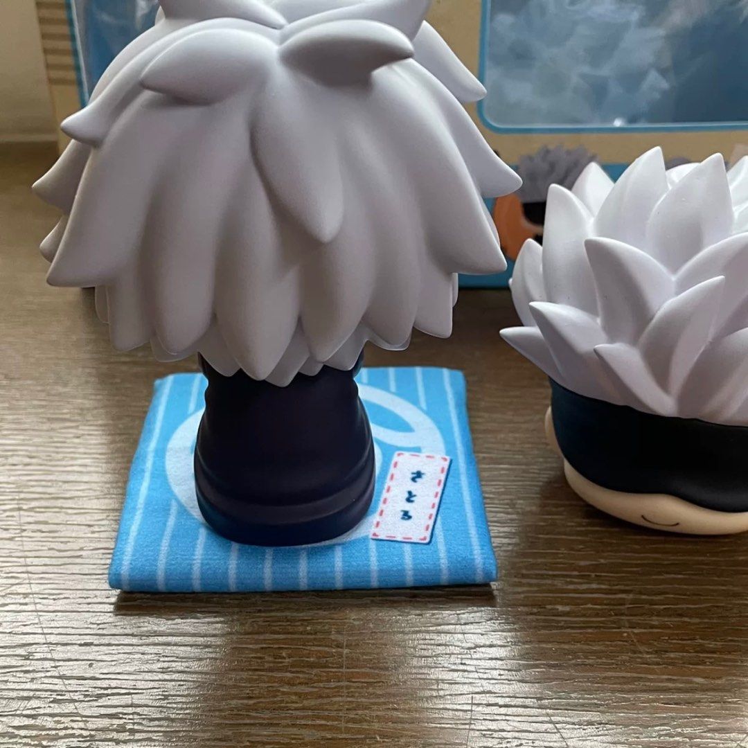 GOJO LOOK UP, Hobbies & Toys, Toys & Games on Carousell