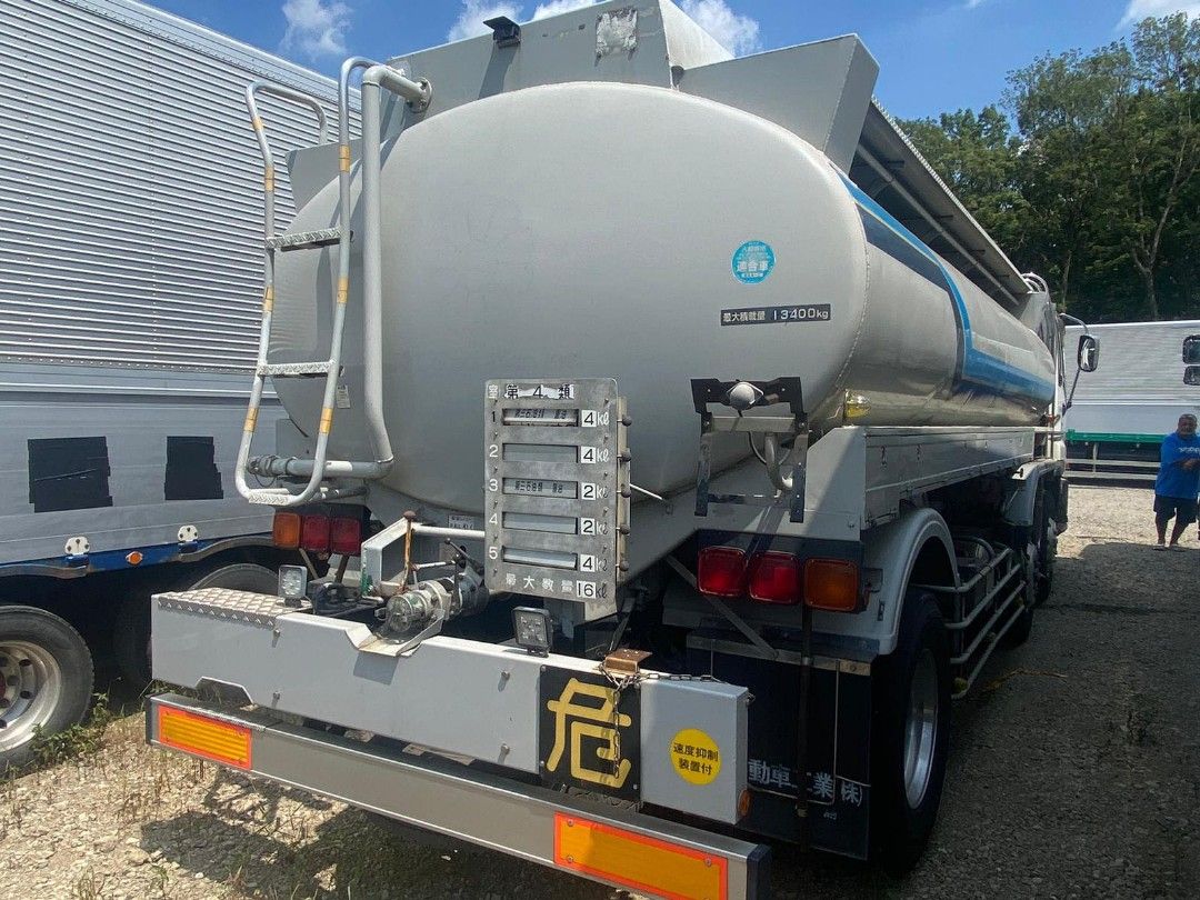 Isuzu Giga 16KL Fuel Tanker Original Japan Surplus Truck, Special ...