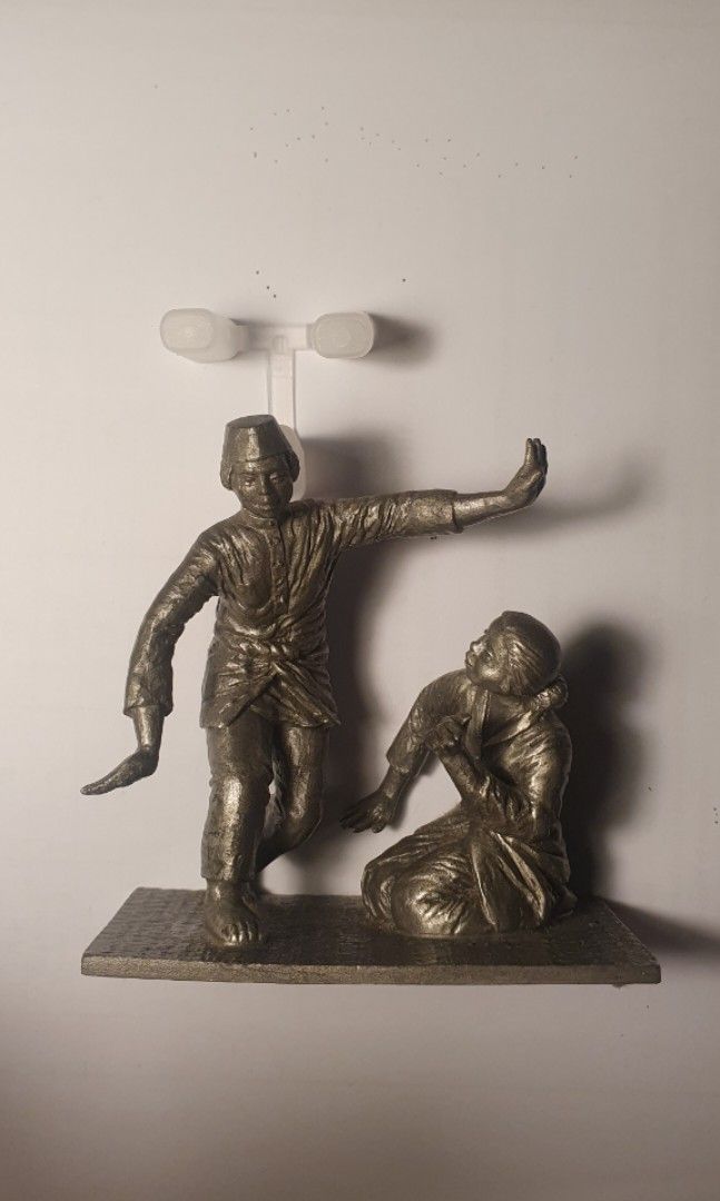 Malay Dancers "Mak Inang" @ Selangor Pewter, Hobbies & Toys ...