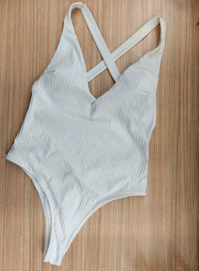 Mango One Piece Swimsuit, Women's Fashion, Swimwear, Bikinis ...