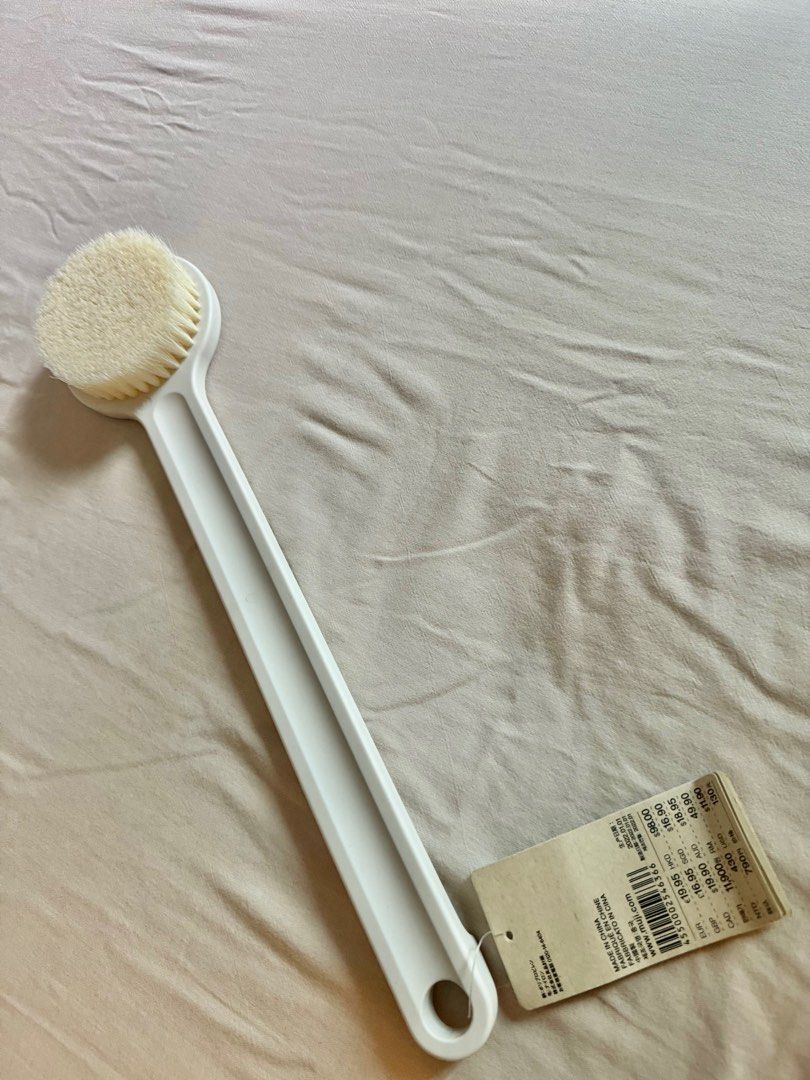 Muji body brush, Beauty & Personal Care, Bath & Body, Bath on Carousell