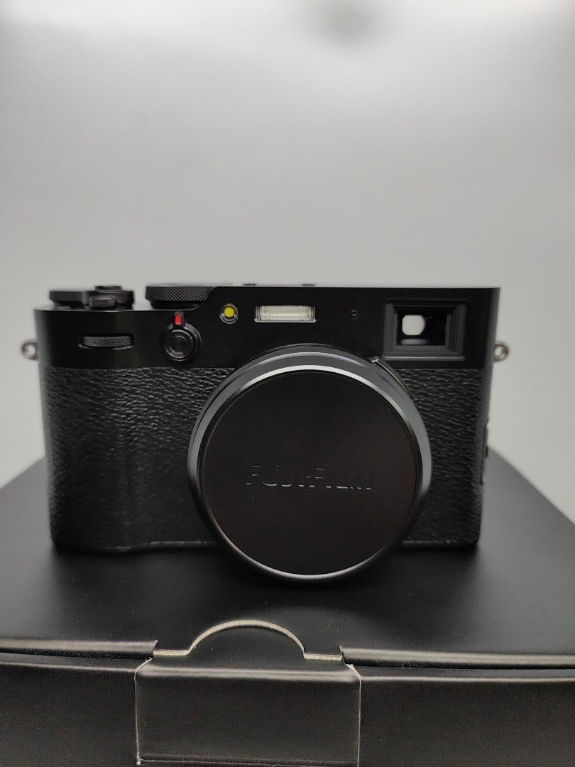 Fujifilm X100V Black, Photography, Cameras on Carousell
