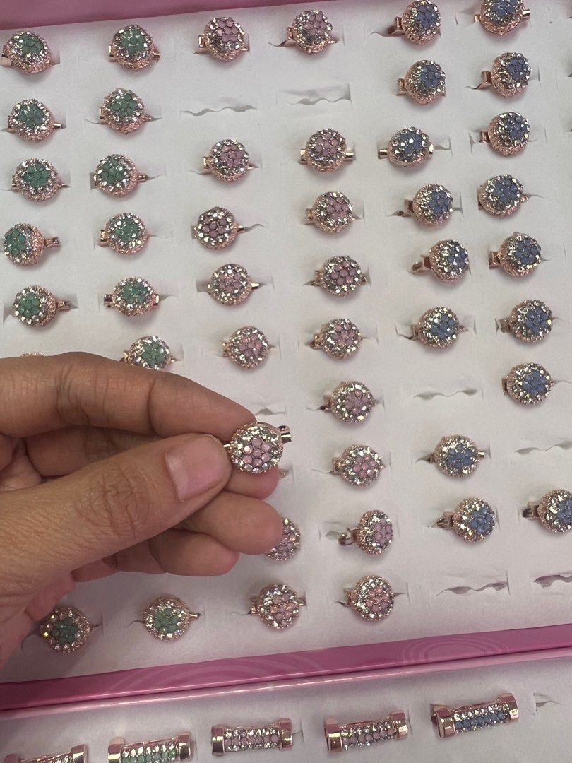 Premium Pin Tudung / Brooch, Women's Fashion, Jewelry & Organisers ...