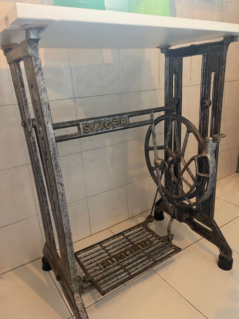 Vintage Singer Sewing Machine Stand, Furniture & Home Living, Furniture ...