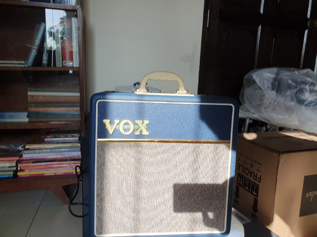 Vox AC4 cl-b1 tube amp, Hobbies & Toys, Musical Instruments on Carousell