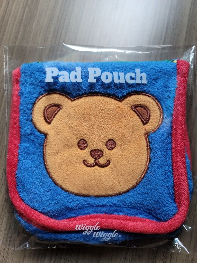（韓國）wiggle wiggle pad pouch, 女裝, 手袋及銀包, 銀包、卡片套 - Carousell