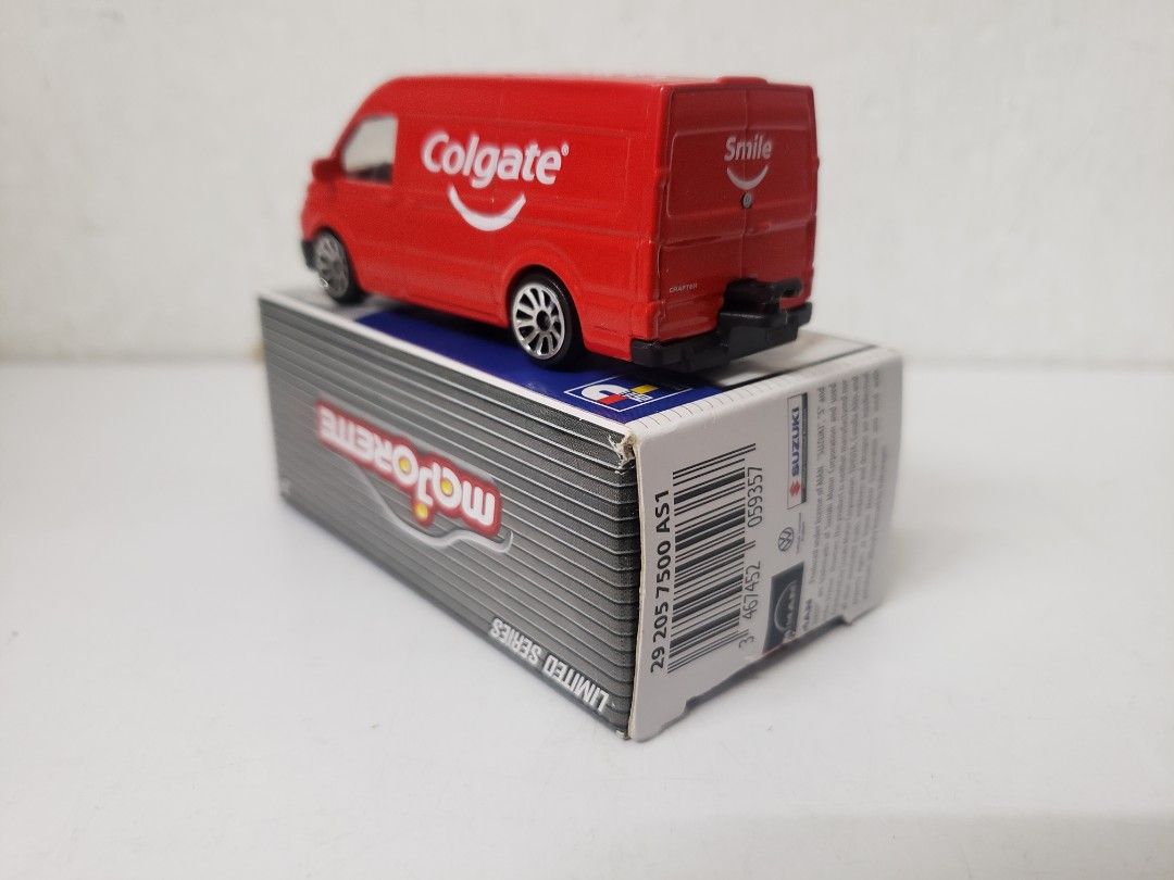 百佳 Majorette Diecast 合金車 Colgate 高路潔 貨車 貨Van (A9), 興趣及遊戲, 玩具 & 遊戲類 - Carousell