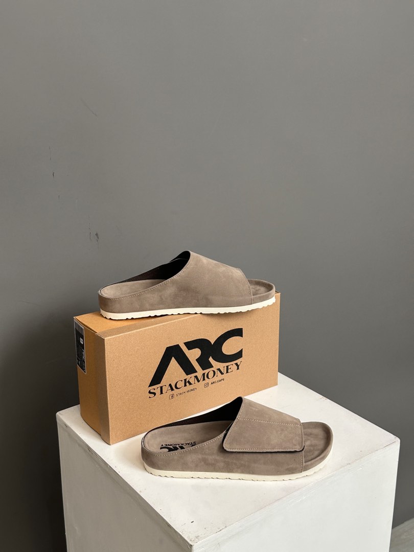 ARC.CLOGSxSTACKMONEY, Men's Fashion, Footwear, Slippers & Slides on ...