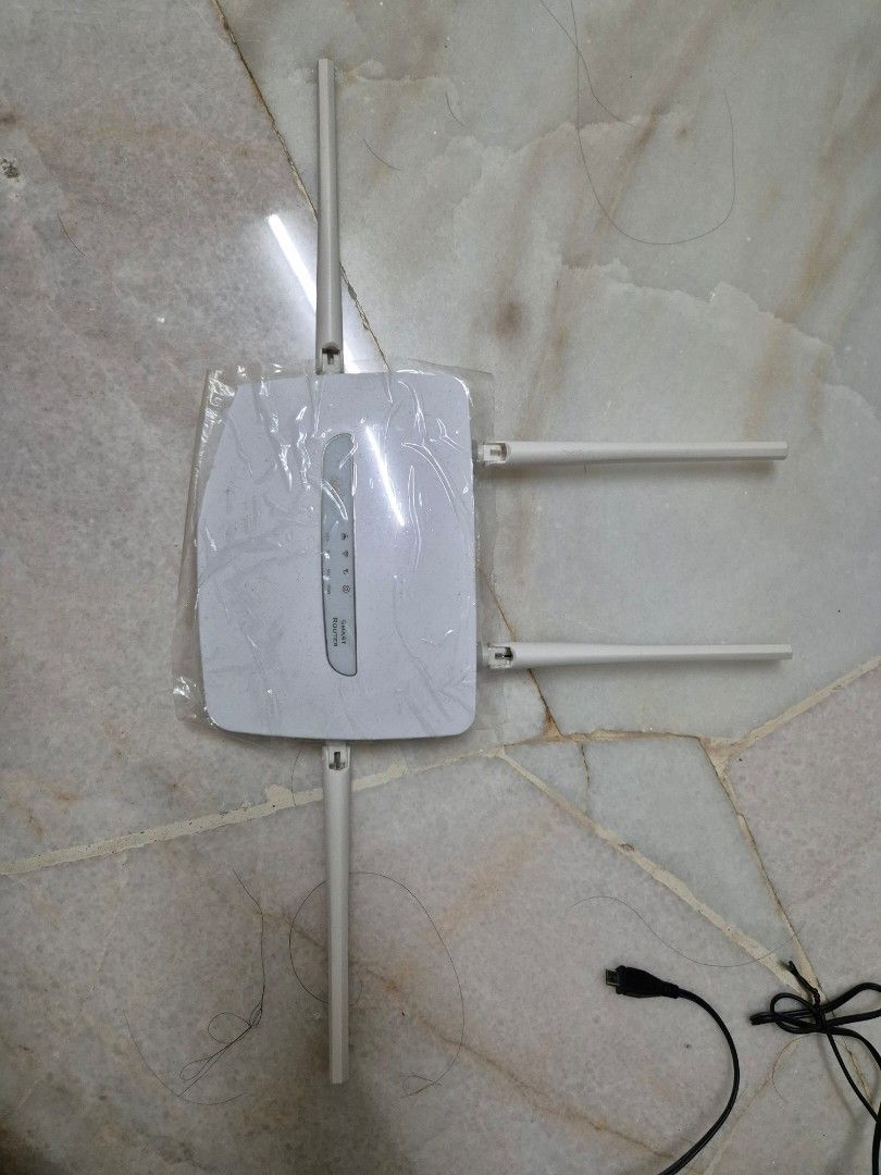 CPE C300 4G LTE smart router, Computers & Tech, Parts & Accessories ...