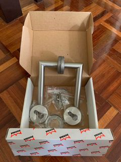 VVP Floor Glass Door Closer, Furniture & Home Living, Security & Locks ...