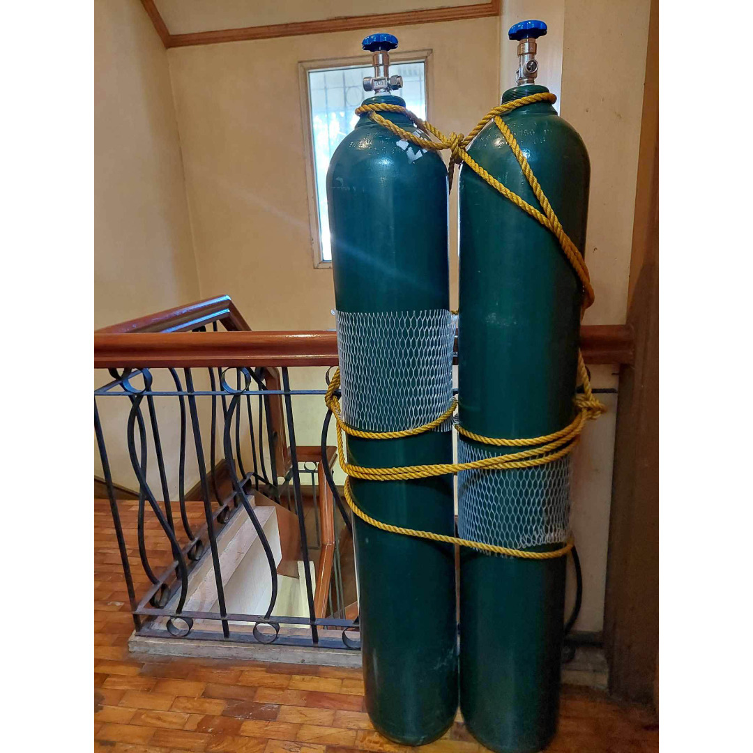FS: Medical Grade Oxygen Tanks (50lbs) with Oxygen Regulator, Health ...