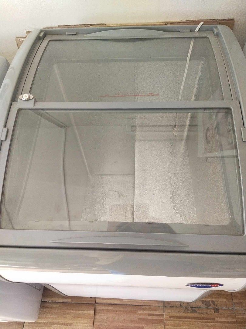 Fujidenzo Glass Display Chest Freezer, TV & Home Appliances, Kitchen ...