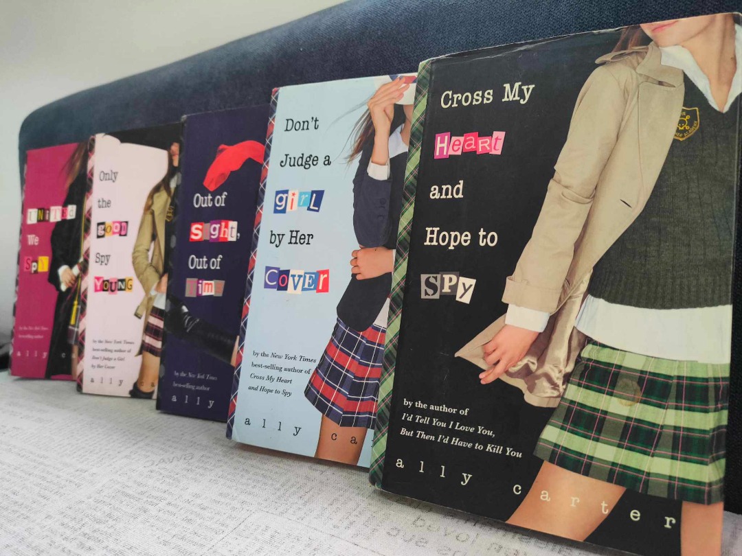 Gallagher Girls Ally Carter Book 2 - 6, Hobbies & Toys, Books ...