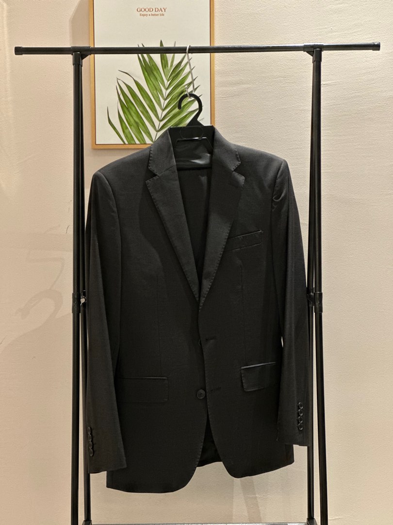 Men Suites, Men's Fashion, Tops & Sets, Formal Shirts on Carousell