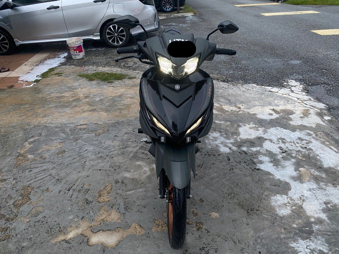 Yamaha LC v8 Se 2023, Motorbikes on Carousell