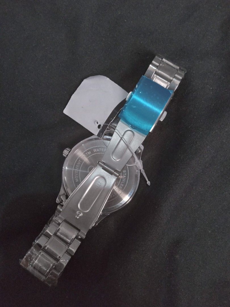 60% off. RUSH! SM Store AXCS Silver Stainless Quartz Analog Watch., Men ...