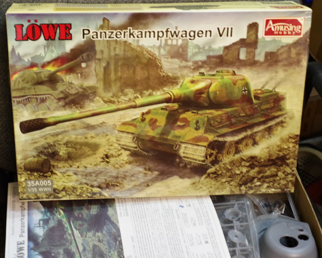 部份零件被 剪件 -Amusing Hobby-35A005-1/35-Löwe- Panzerkampfwagen VII-M-250 ...