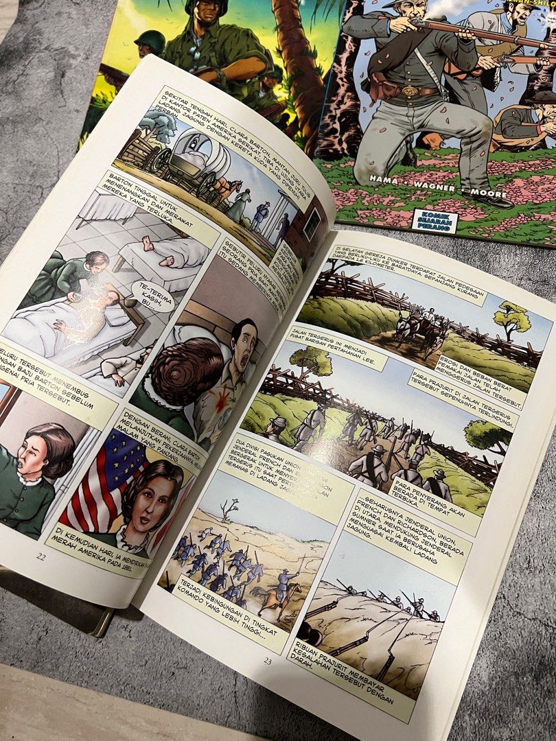 Buku Komik Sejarah Perang, Buku & Alat Tulis, Komik dan Manga di Carousell