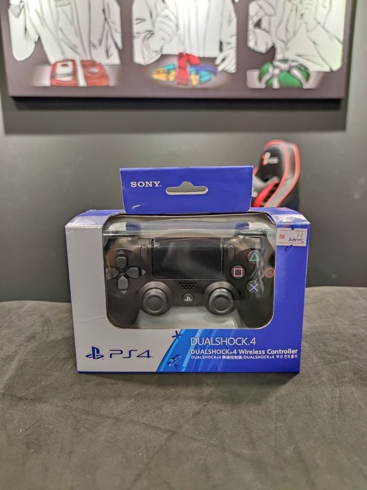 DUALSHOCK 4 CONTROLLER, Video Gaming, Gaming Accessories, Controllers ...