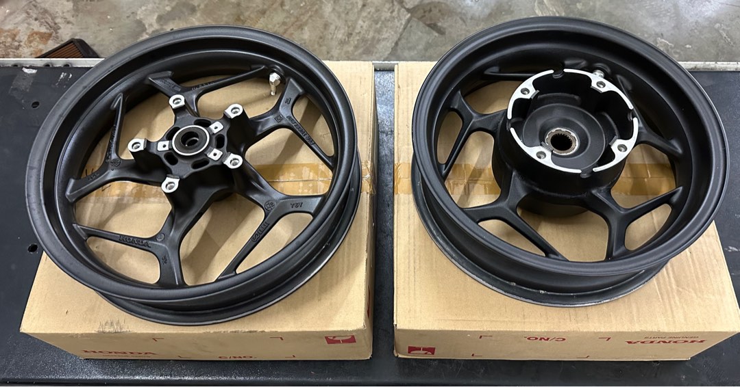 Honda PCX 160 rims, Motorcycles, Motorcycle Accessories on Carousell