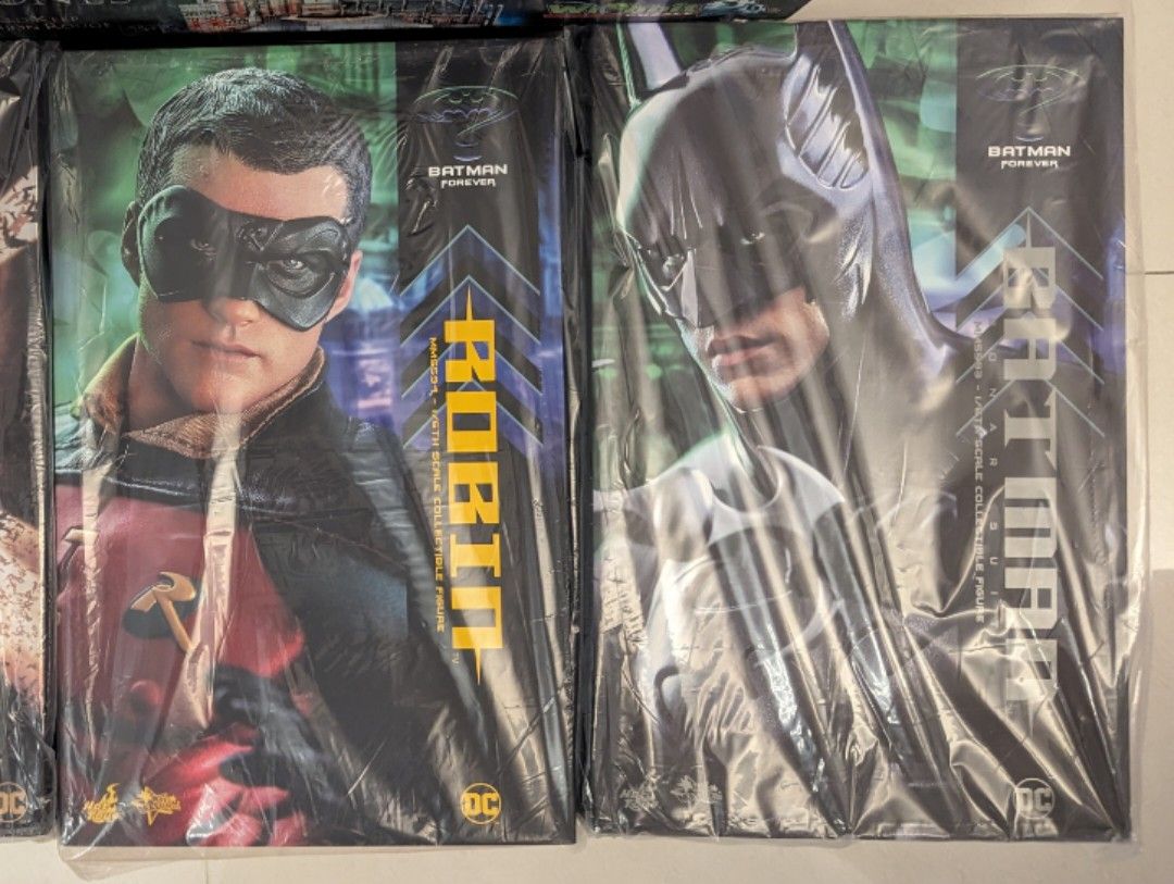 Hottoys Batman Forever Solar Suit Batman & Robin, 興趣及遊戲, 玩具 & 遊戲類 ...