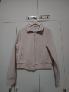 Mapua jacket, Women's Fashion, Coats, Jackets and Outerwear on Carousell