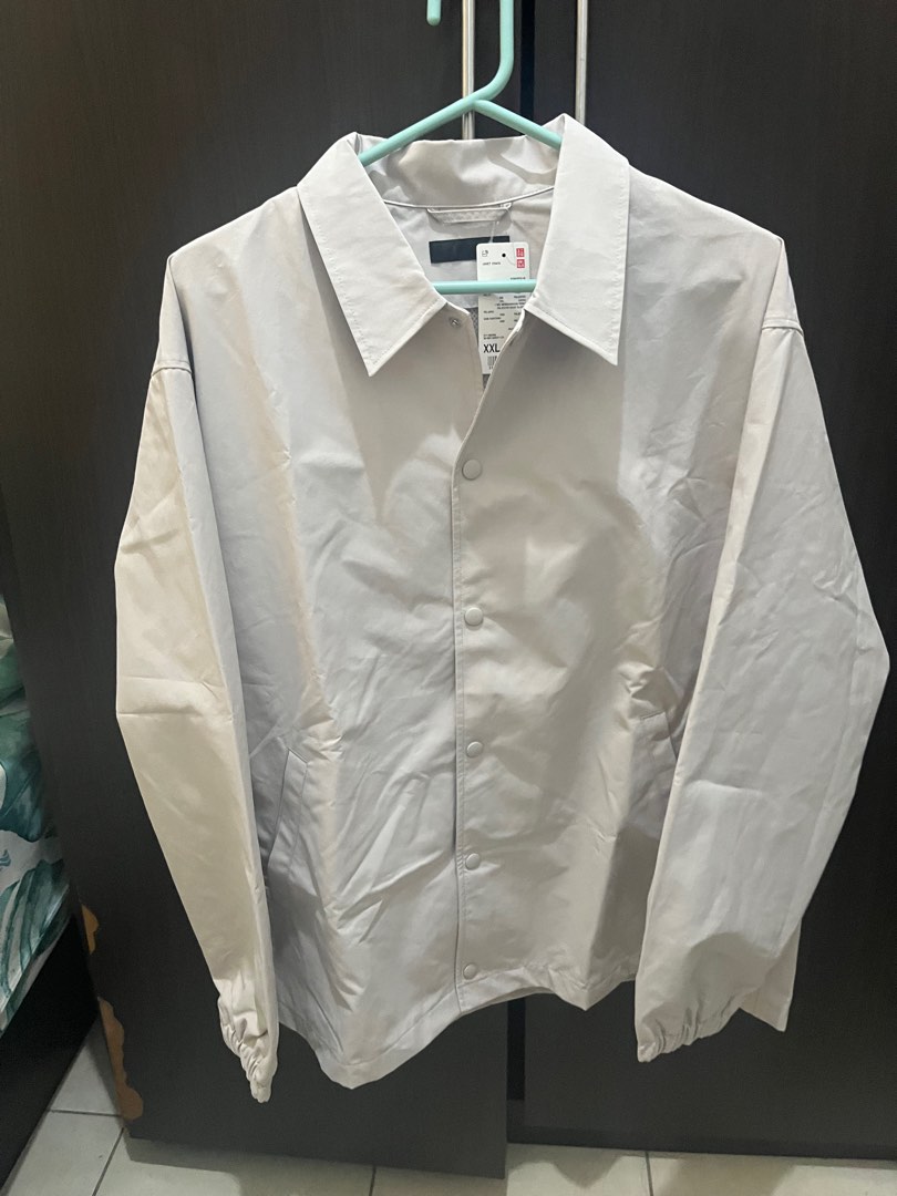 parka jaket uniqlo men, Fesyen Pria, Pakaian , Baju Luaran di Carousell