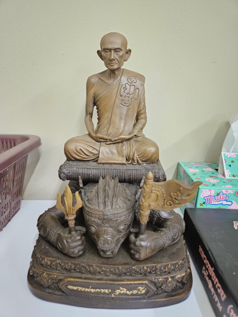 LP Kuay Prathap Hanuman Bucha., Hobbies & Toys, Memorabilia ...