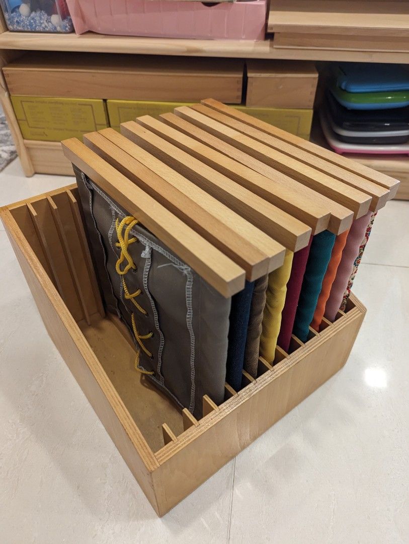 Montessori Dressing Frame, Hobbies & Toys, Toys & Games on Carousell