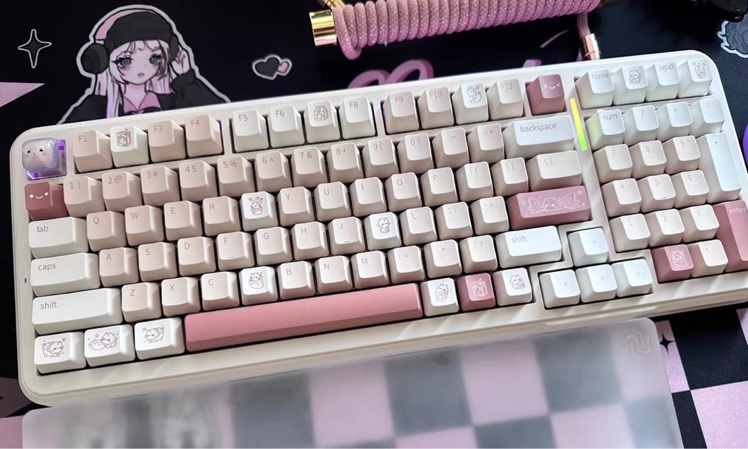 Osume Strawberry milk keycaps clones, 電腦＆科技, 電腦周邊及配件, 電腦鍵盤及相關產品 - Carousell