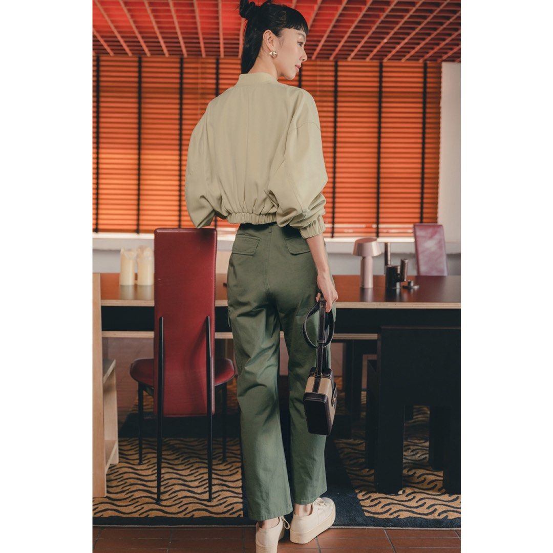 PAXX BOMBER JACKET IN IVORY BEIGE, Women's Fashion, Coats, Jackets and ...