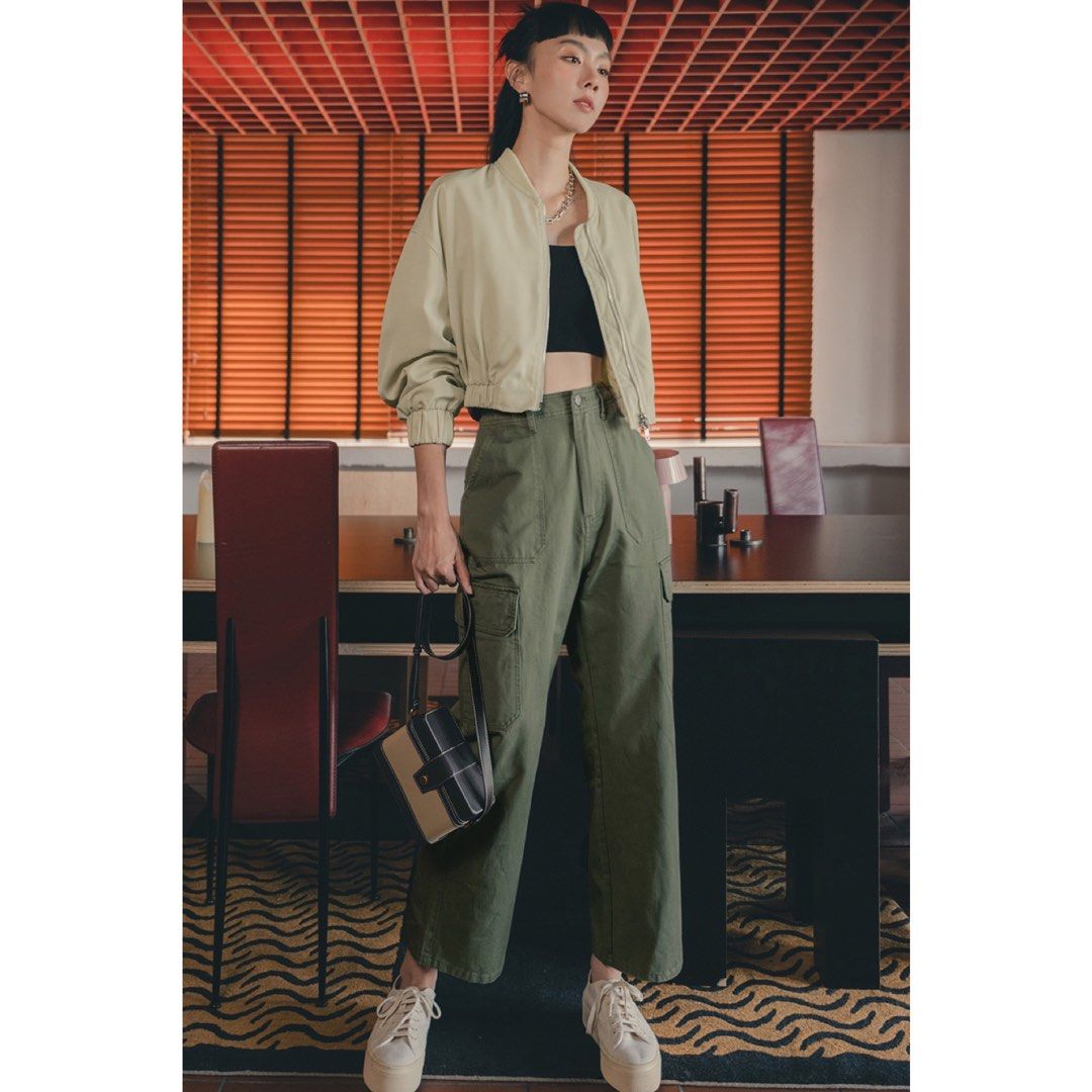 PAXX BOMBER JACKET IN IVORY BEIGE, Women's Fashion, Coats, Jackets and ...