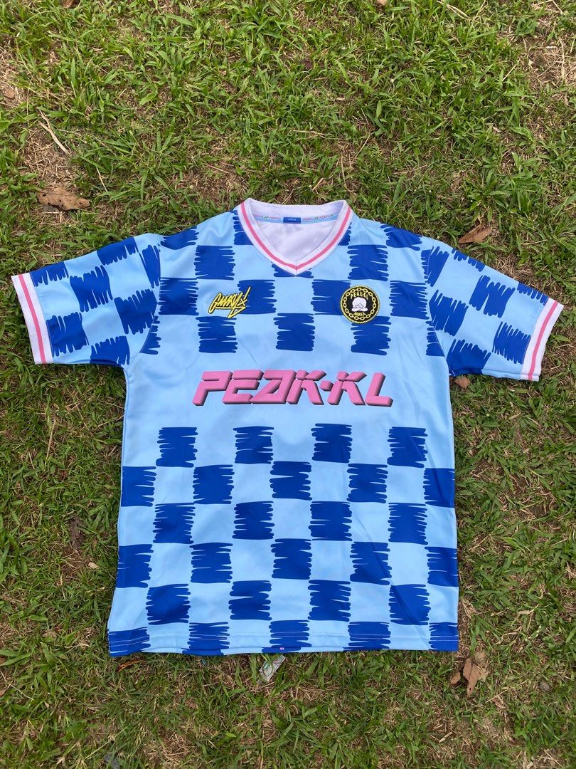 Peak kl x gawky, Men's Fashion, Activewear on Carousell