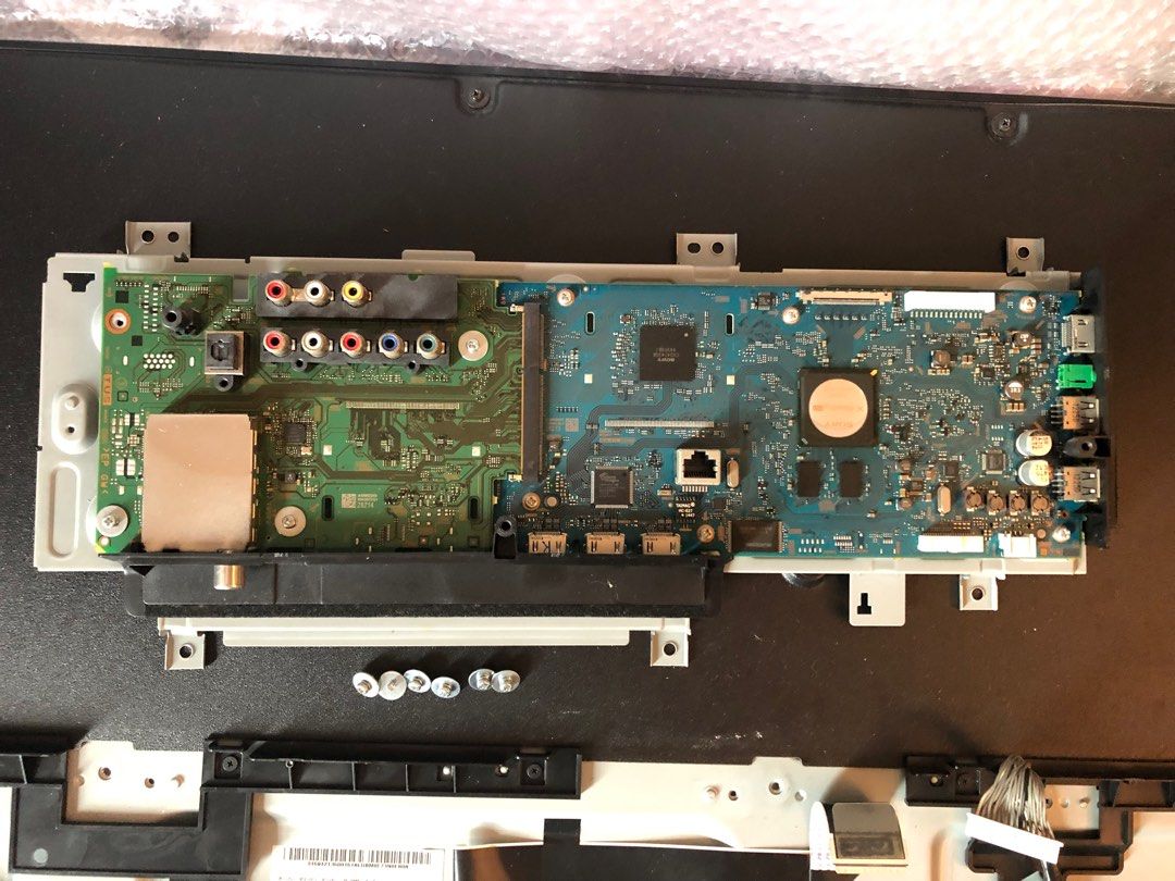 Sony Bravia LED TV Motherboard Logic Board 主機板, 家庭電器, 電視 & 其他娛樂, 電視 ...
